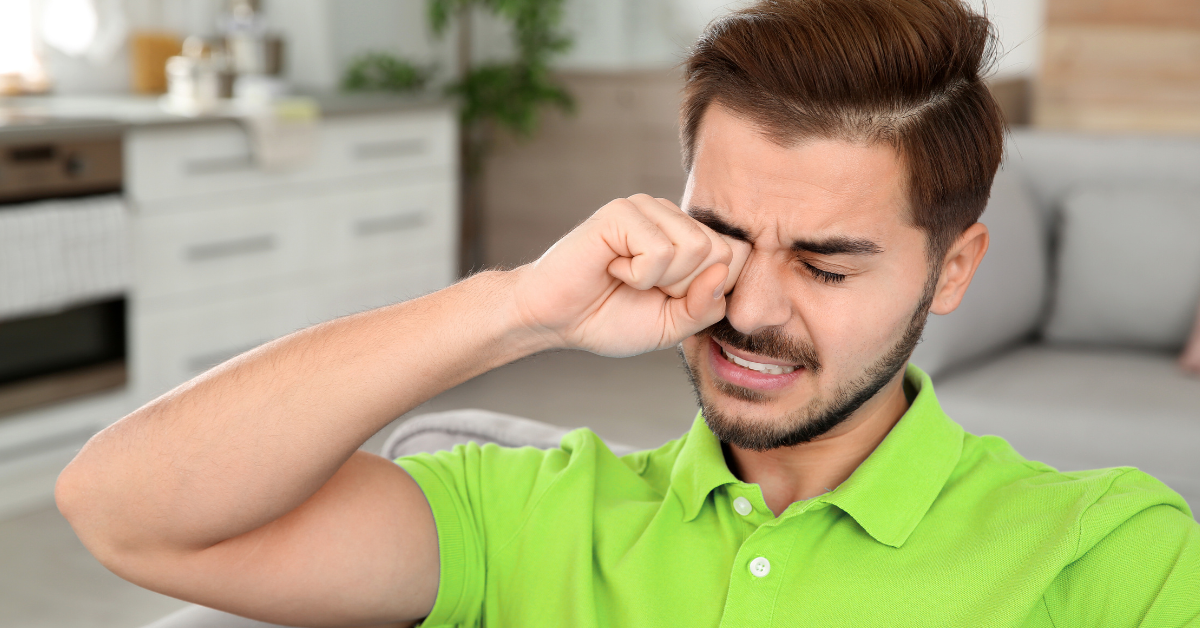 Itchy Eyes Causes, Symptoms & Natural Remedies